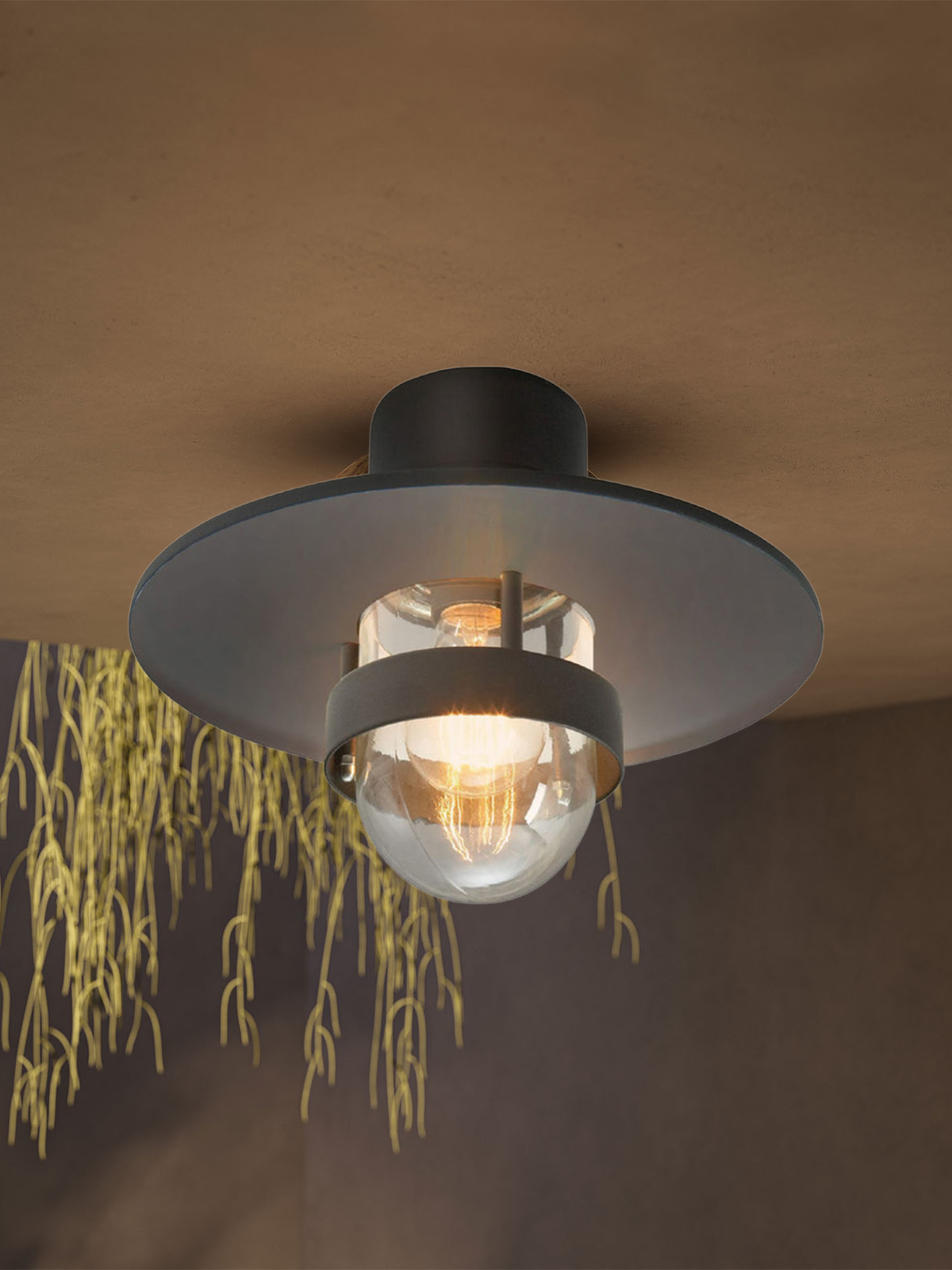 Bergen Ceiling Light – Three Balls Red