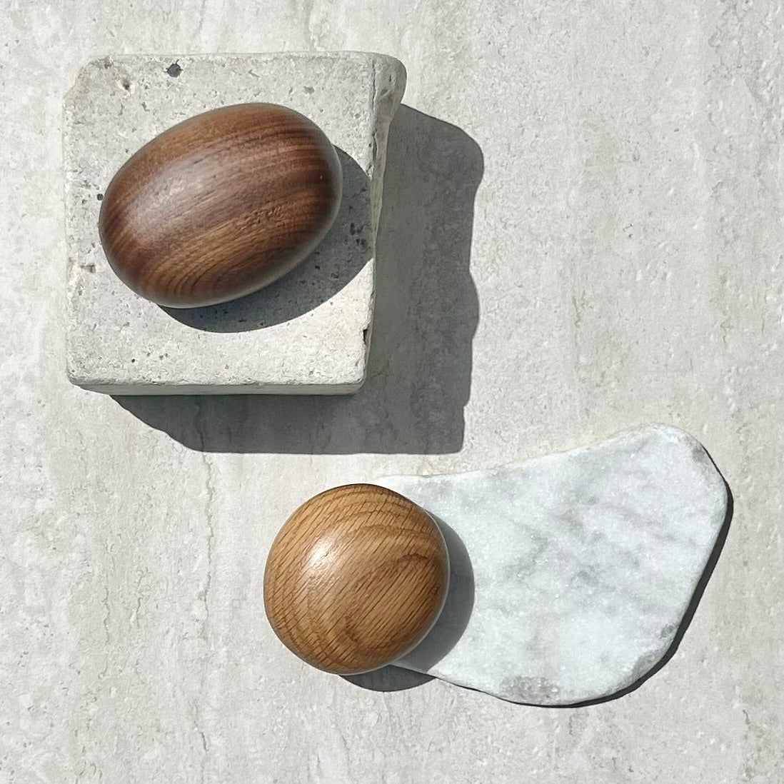 Pebble Knob – Three Balls Red